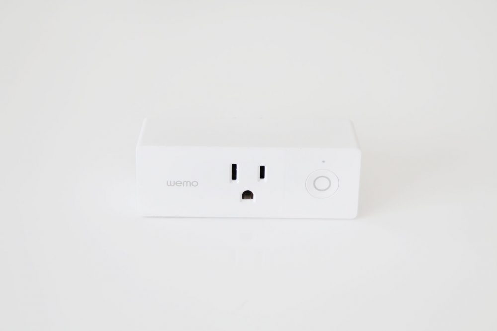 Connected Smart Outlet with Amazon Echo Dot and Wemo Mini Wifi Smart ...