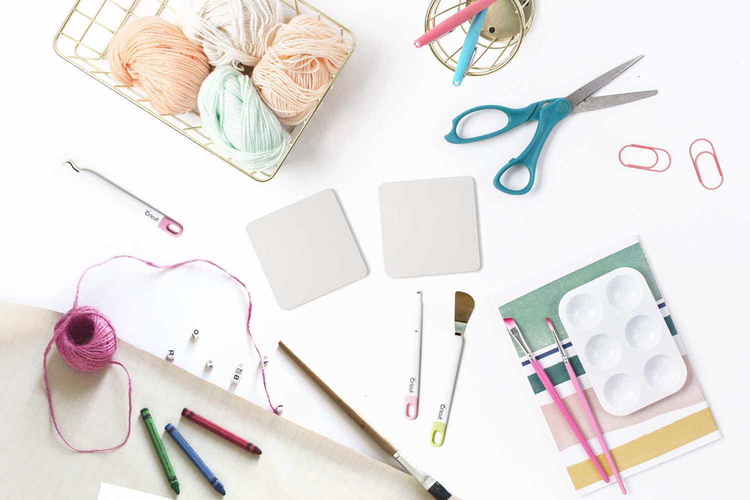 Top 15 Must Have Cricut Tools and Supplies for Beginners – Angela Ricardo